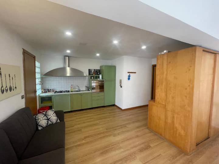 Bright An Cozy Studio Apartment Trastevere Station - Lazio