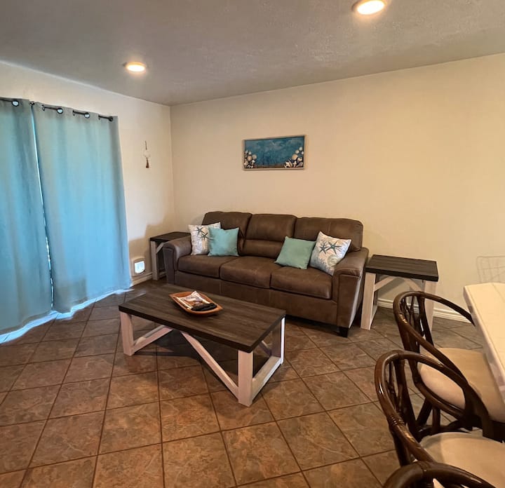 Stunning Waterfront Condo - Water Park, Port Arthur