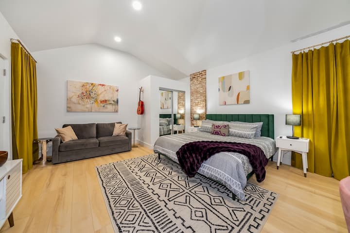 Little Boho Chic Studio - Omaha, NE