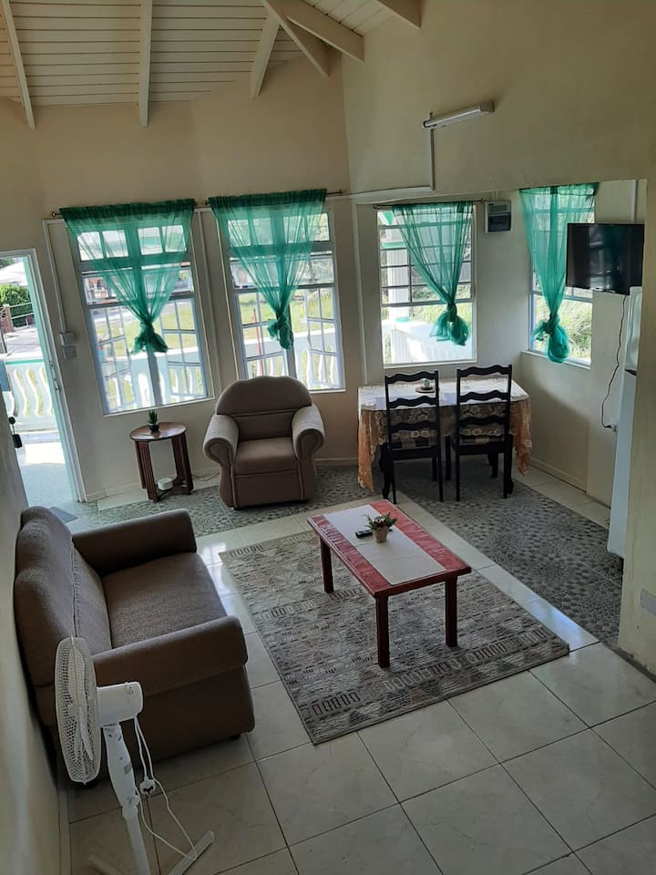 Toa Haven Apt #3: 1 Bed 1 Bath Upstairs Ac Parking - Saint Lucia