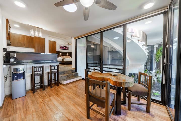 King Bed - Steps From Hotel Zone - El Oaziz1 - Cancún