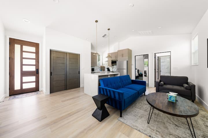 Sk Living | 1 Bedroom Guesthouse B | Uc Davis Med - Sacramento, CA