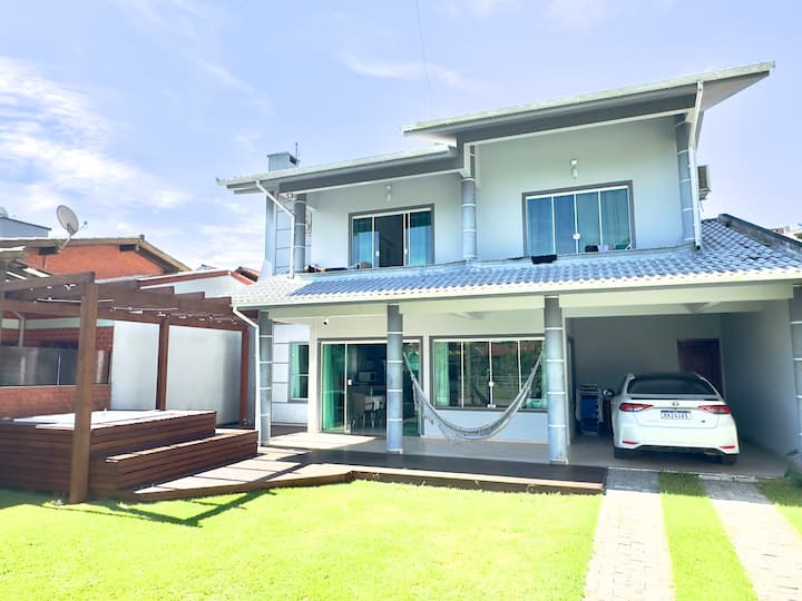 Casarão No Centro De  Garopaba - Sc - Garopaba