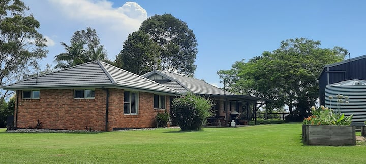 'Botanica' Pet Friendly Farm Stay - Scotts Head