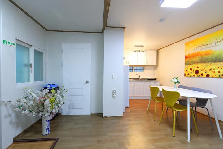 Ddp동대문문화공원역에서
도보로3분거리,
체크인전,체크아웃후
무료짐보관가능 - Seoul