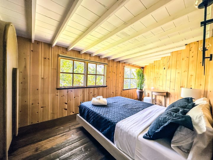 Malibou Lake Cabin (Ma-3) - Malibu, CA