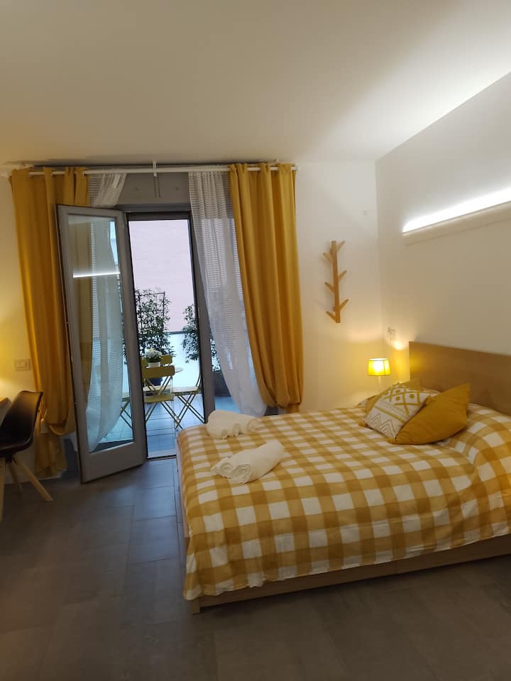 Eden1-monolocale Con Terrazzo+parcheggio Gratuito - Bérgamo