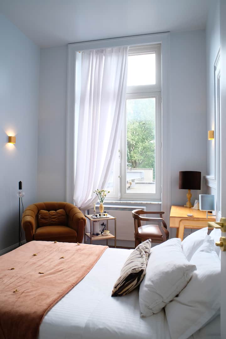 La Montagne | Suite Privée De Standing Vue Jardin - Mouscron