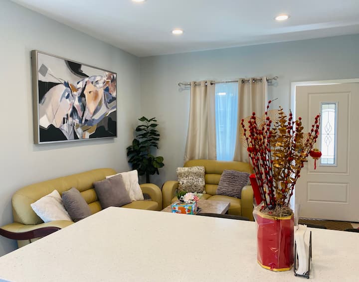 Adorable 3br2ba Home In Little Saigon Near Disney - Santa Ana, CA
