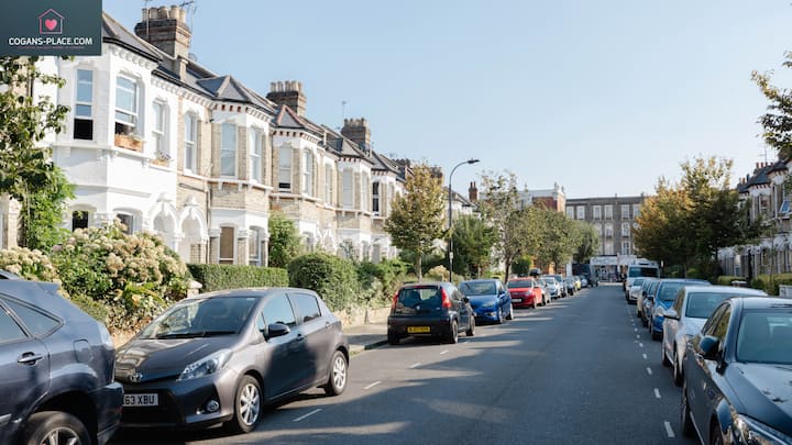 Stylish 4br London Escape | Family & Group Stay - London