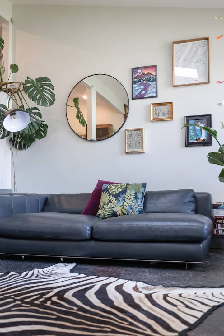Pet-friendly Modern Stay By Downtown & Airport - 比靈斯