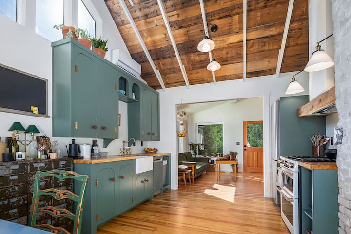 Red Fence Farm - Boise, ID