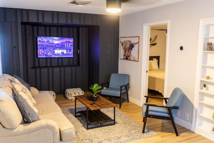 Modern & Comfy Gem:close To Fremont St 3 Free Prk - Las Vegas