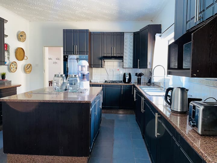 The Victoria Falls African Guest House - Victoria Falls