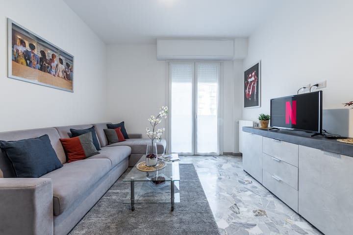 Comfort & Style - 10 Min To Duomo, Near Metro M3 - San Donato Milanese