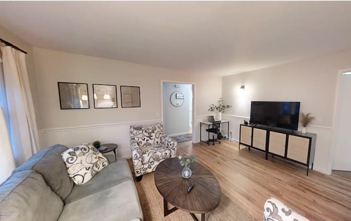 Charming, Cozy & Comfy - Norwich, NY