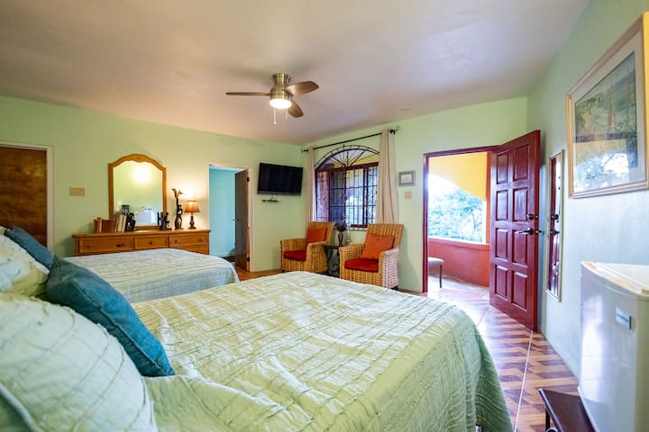Morning Mist Suite, The Crown Jamaica - Cave