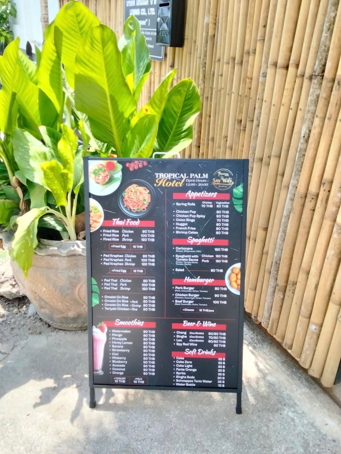 Chambre Tropical Palm avec vue sur la montagne - Hôtels à louer à Maret ...