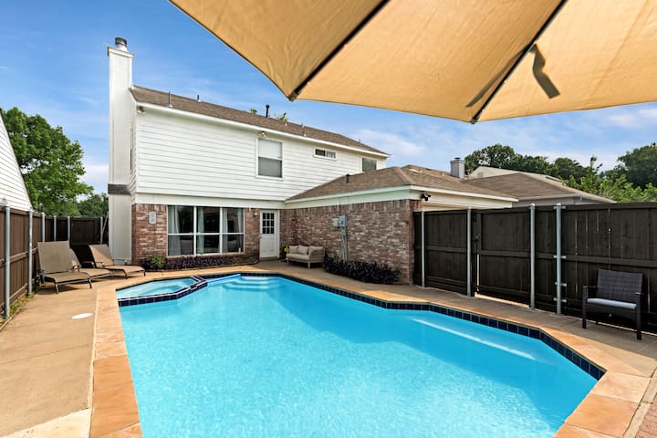 Pool & Spa Close To Att Stadium - Grand Prairie, TX