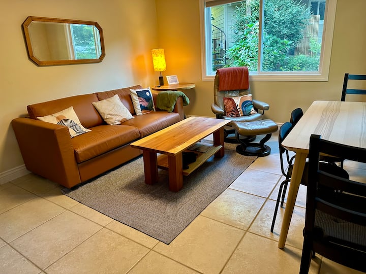Redwood Haven | Hot Tub, Alpacas, And Play - Sebastopol, CA
