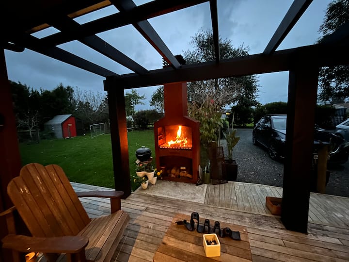 Hills Cottage - An Easy Walk Into Town - Waipu