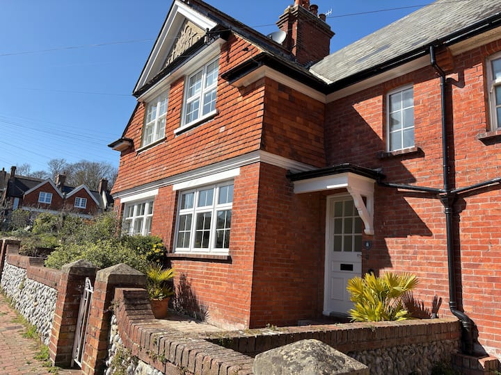 Meads Garden Cottage Close To Sea & South Downs - イーストボーン