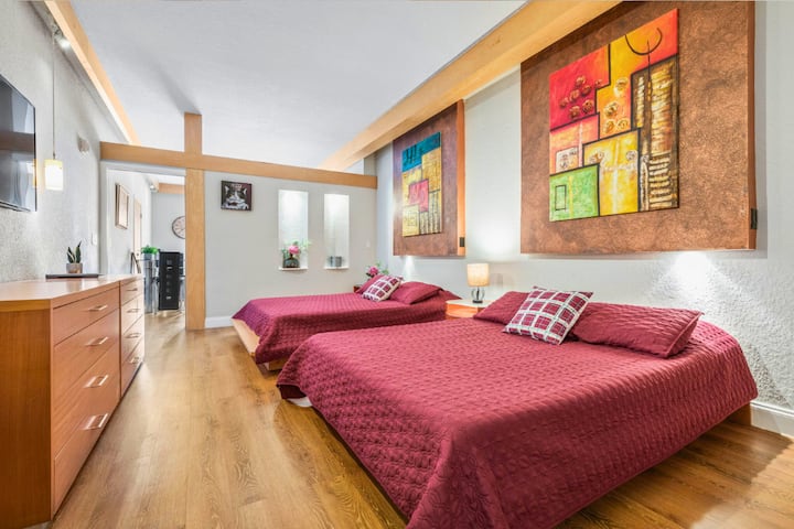 Charming Condo - European Vibe - 팜 코스트