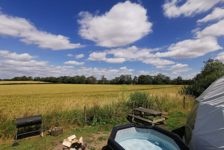 Hot Tub Dome One Heater, Bbq, Projector, Firepit - Lincolnshire