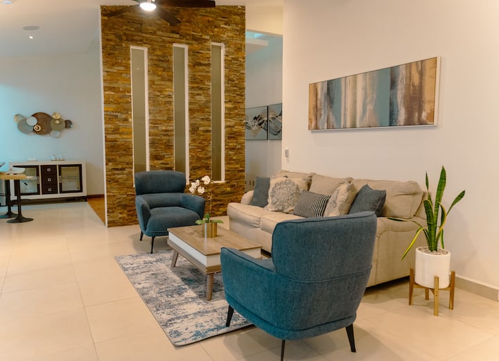 Casa Las Palmeras, Managua Nicaragua - マナグア