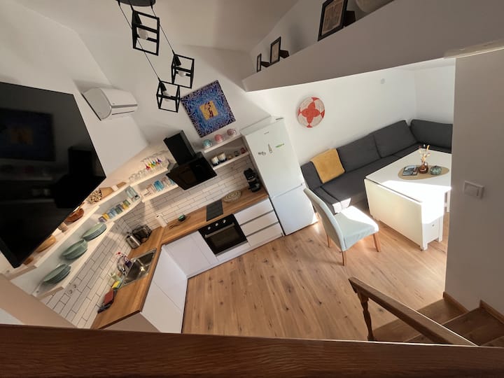 Stylish, Three Bed Condo - Calafat