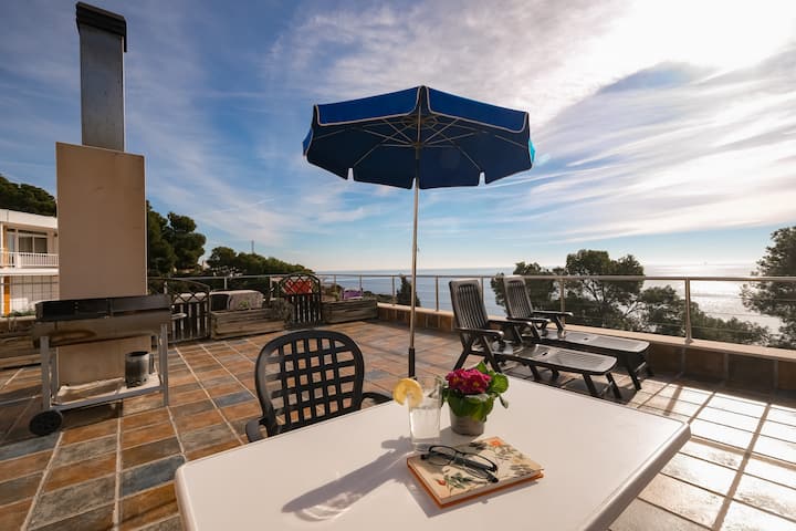 ÚNico B&b En Salou. Hab. Gran Cama Frente Mar - Cambrils