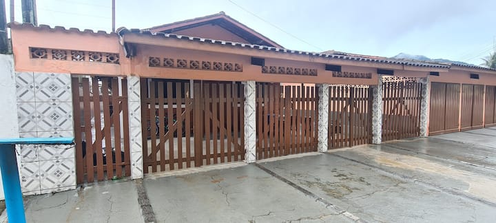 Wifi/churrasqueira/ventilador/garagem Pra 4 Carros - Ubatuba