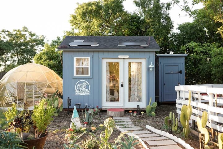 The Golden Goat Glamping Cabin - Lodi, CA