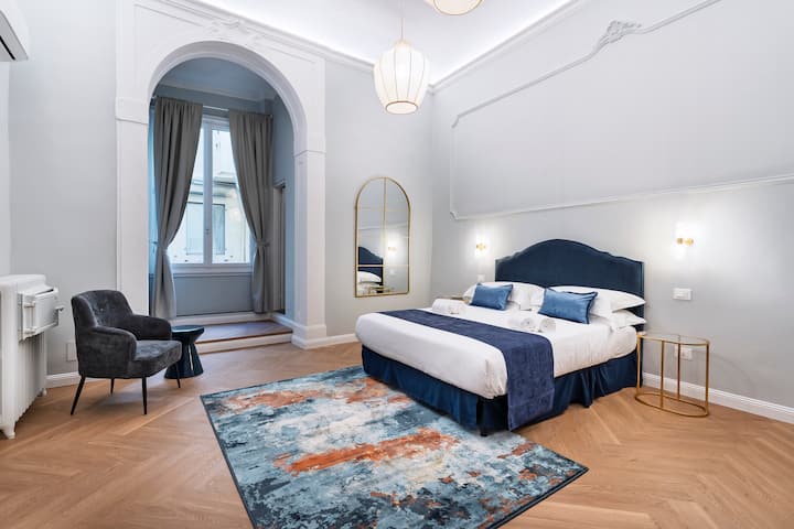 New Luxury 2-bedroom & 2-bathroom @ Duomo - Florencia