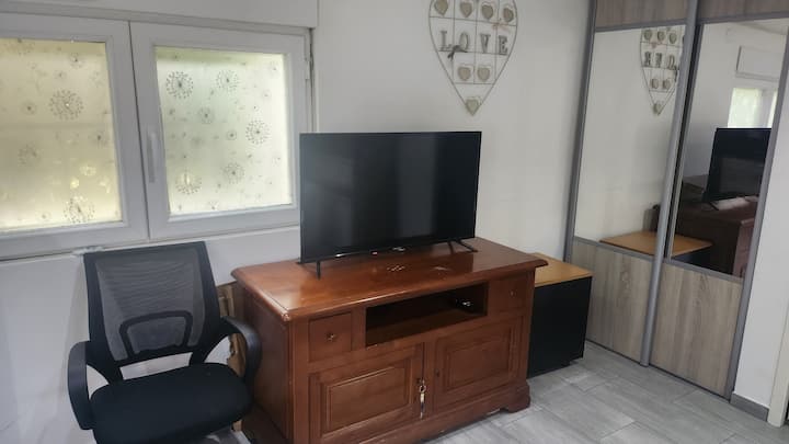Studio Cosy Tout éQuipé Aménagé - Chambray-lès-Tours
