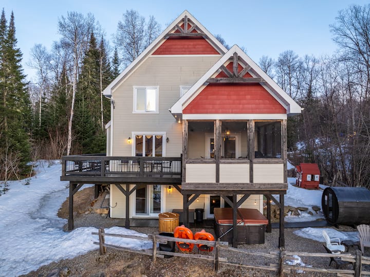 Bord De L’eau, Spa, Sauna, Quai Privé, Pêche, Vue - Quebec