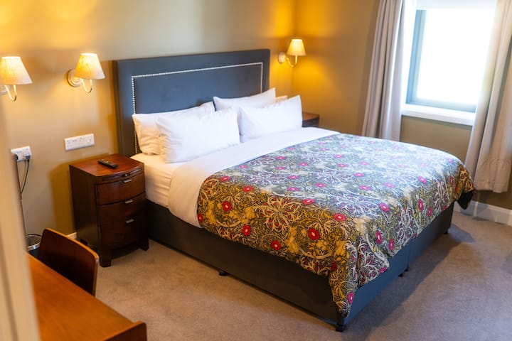 Executive Double Room At Doolin Townhouse - Doolin