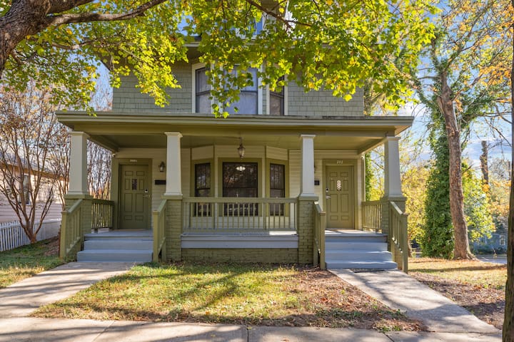 Entire Home In Oakwood Steps To Downtown|sleeps 12 - Raleigh, NC