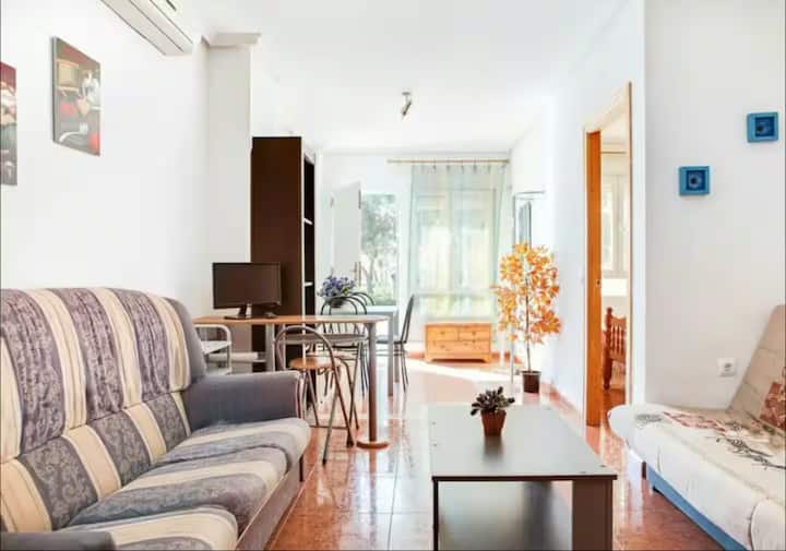 Maravilloso Bajo Junto Al Mar. Zona Privilegiada - Almería