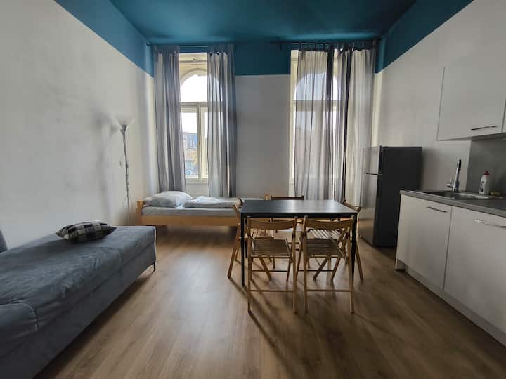 Central Family/small Groups Apartment 2bdr - Prag