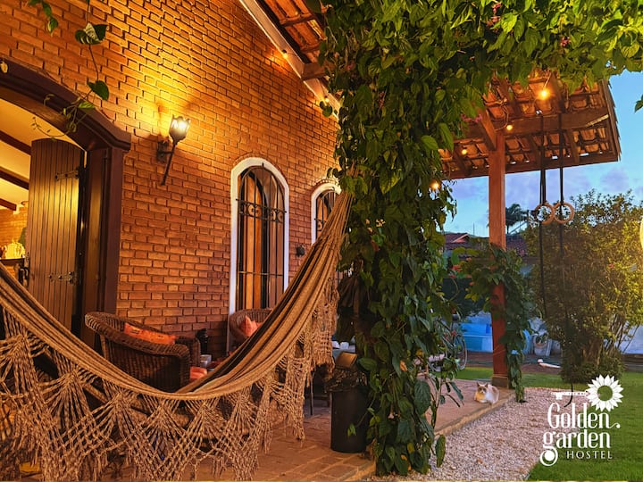 Quarto Compartilhado Misto - Golden Garden Hostel - Ubatuba