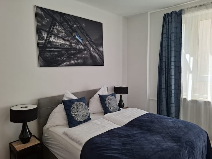 (W6) Stilvoll-zentral-bahnhof-altstadt-mediapaket - Wuppertal