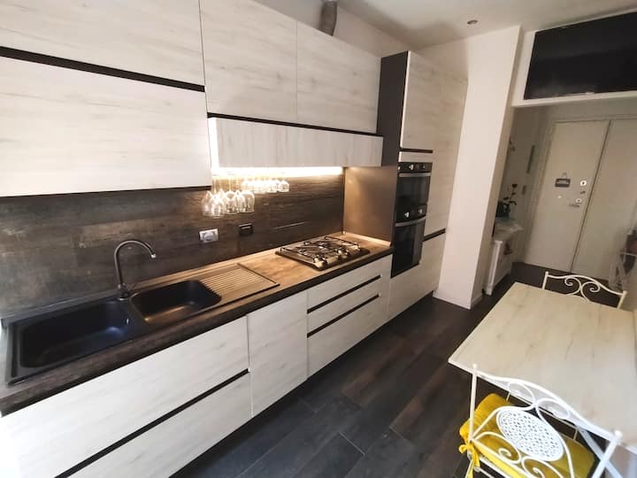 Love Home Rome Appartamento Deluxe Con Terrazzo - Rome
