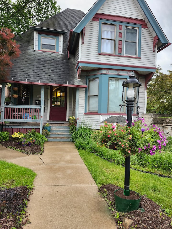 Chalet - Milwaukee, WI