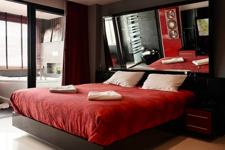 Studio Banglasuite - Pa Tong