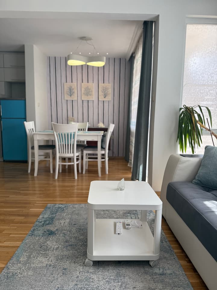 Astra Central City Apartment - Varna
