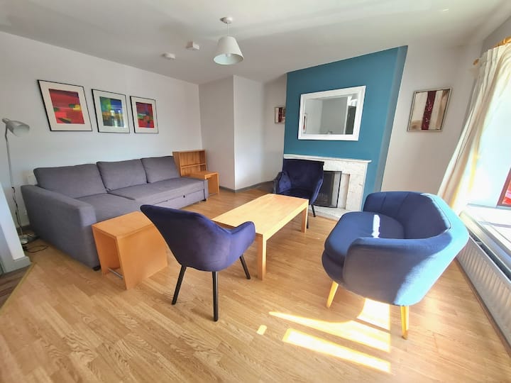 8. 2 Bed Close To It All With Parking - アイルランド ゴールウェー