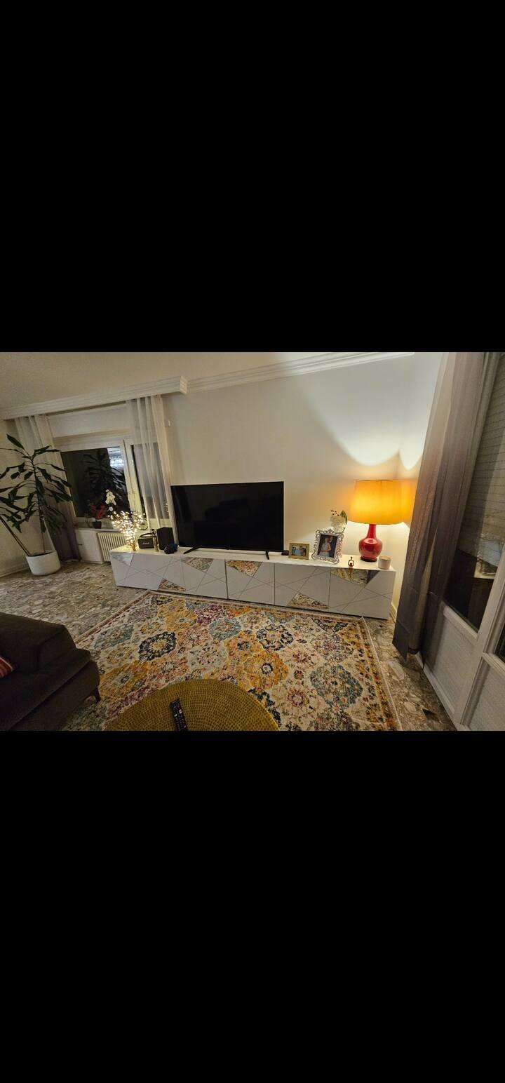 Belle Suite Chambre + S. De Bain + Balcon Privatif - Saint-Étienne