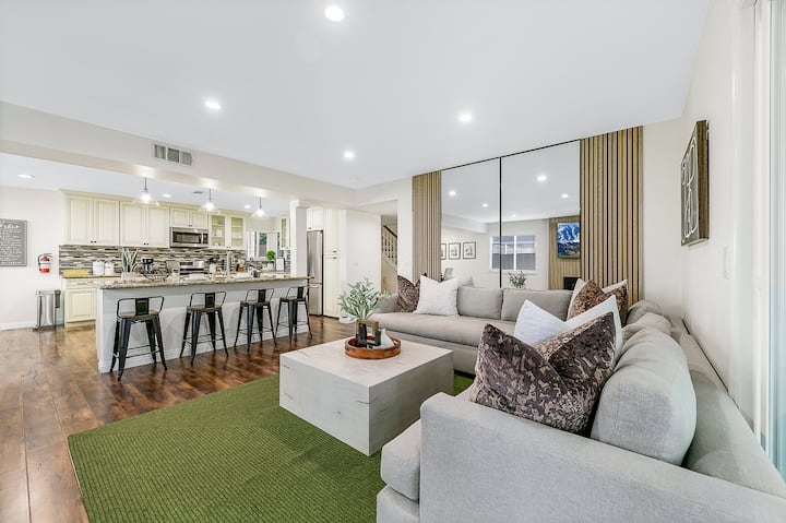 We1 Luxurious 5br Home Near Disneyland - Huntington Beach, CA