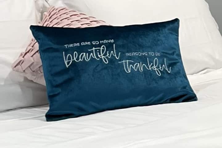 A Lovely Place In Park Circle Area. - North Charleston, SC